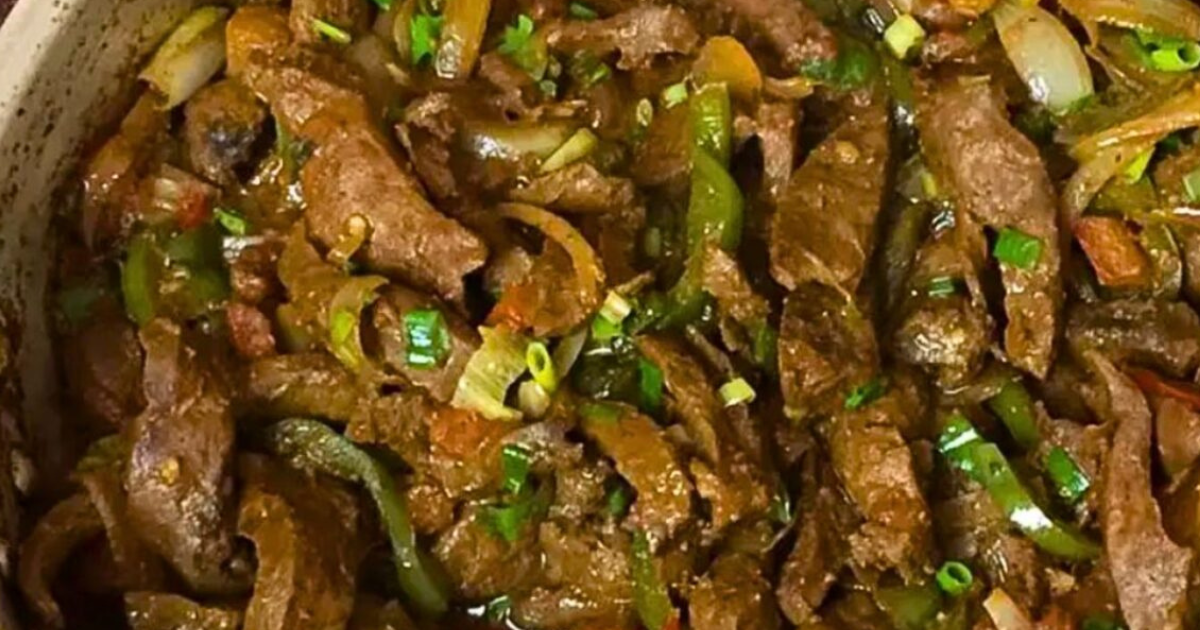 Cómo hacer hígado revuelto con cebolla de verdeo ¡Receta de la Abuela!